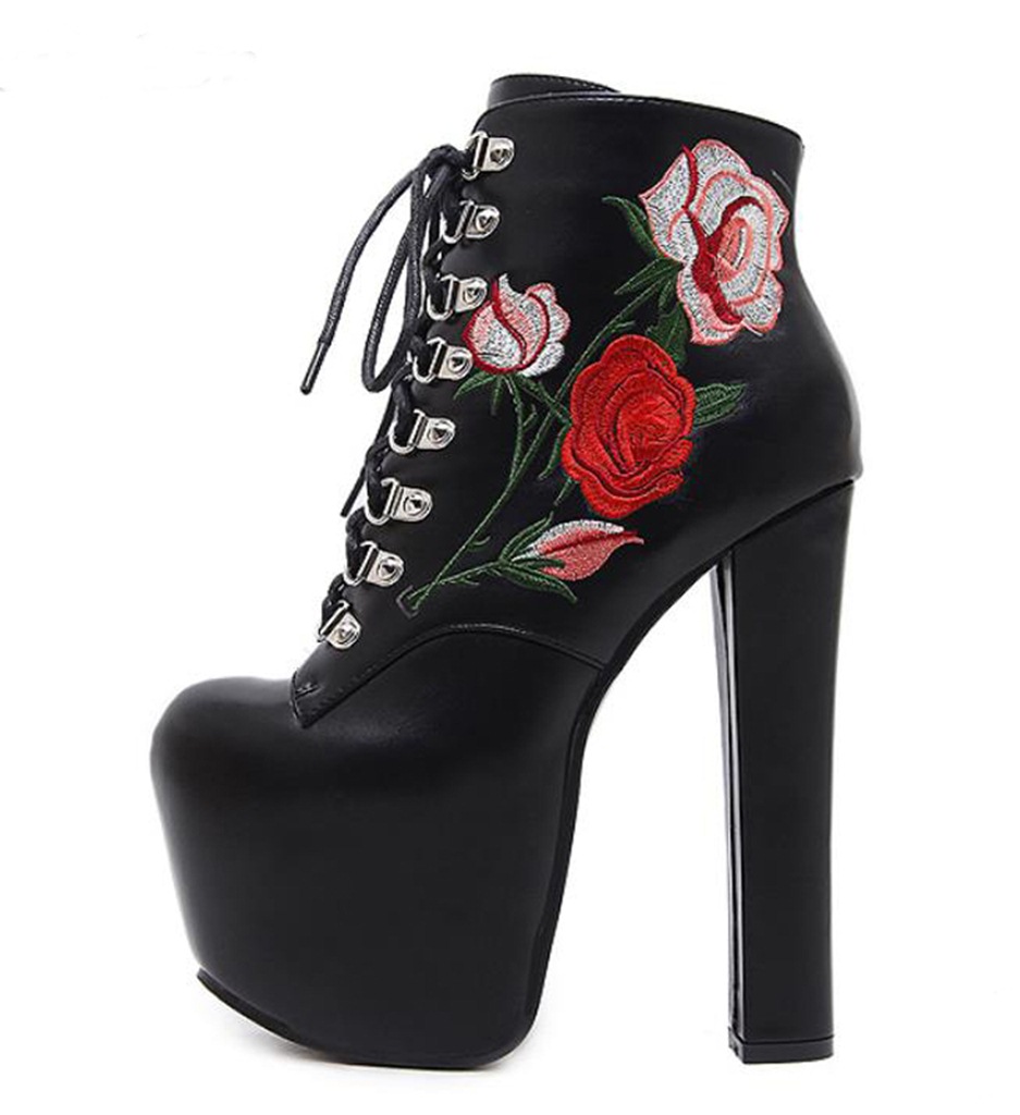 İşlemeli Platform Topuk Bot SK28920 | StilKapinda.com